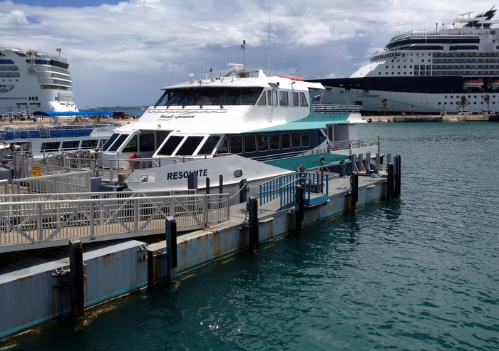 Cruising Bermuda: Views from the Royal Naval Dockyard