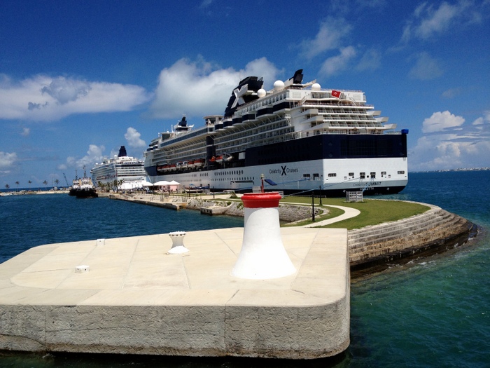 Cruising Bermuda: Views from the Royal Naval Dockyard