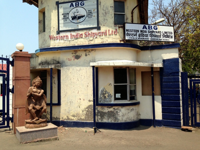 Touring Goa, India by Taxi